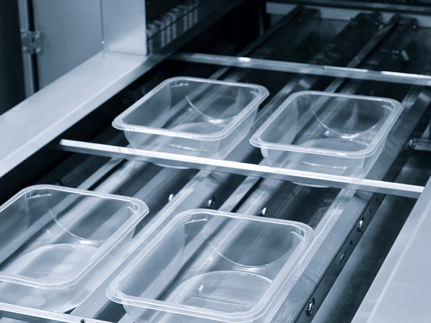 Role of Injection Molding in Plastic Container Manufacturing
